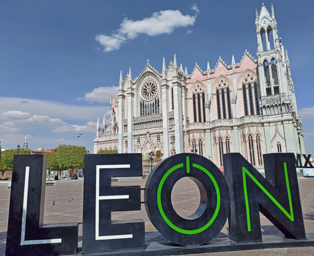 Viva Aerobus Increases Destinations from Mérida, Mexico - No Work All ...