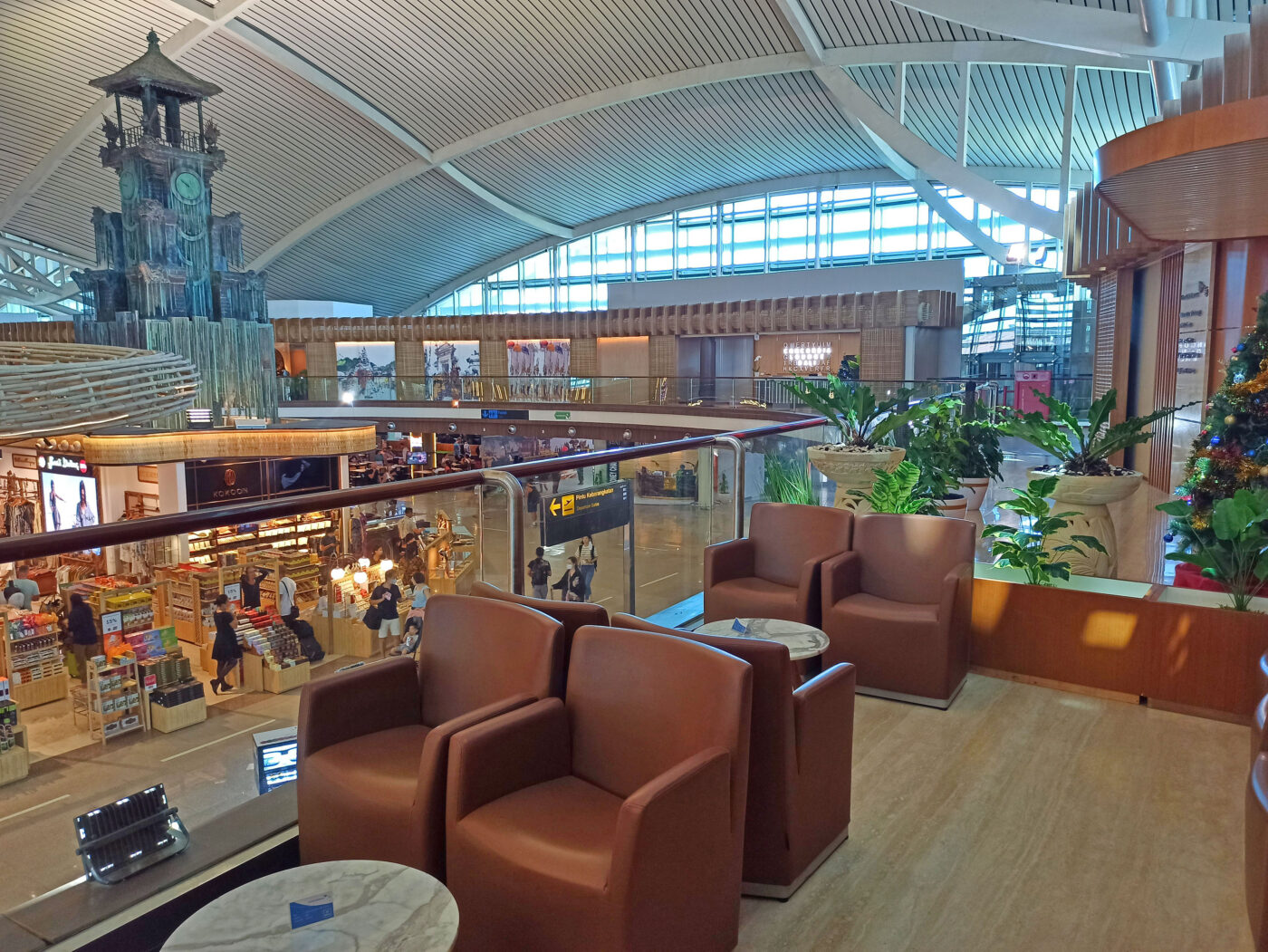Review: Garuda Business Lounge @ the International Terminal, Bali (DPS ...