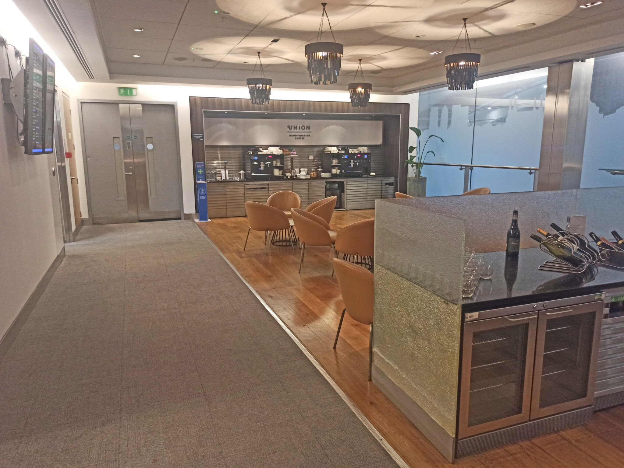 Review: British Airways Club Lounge South at Terminal 5