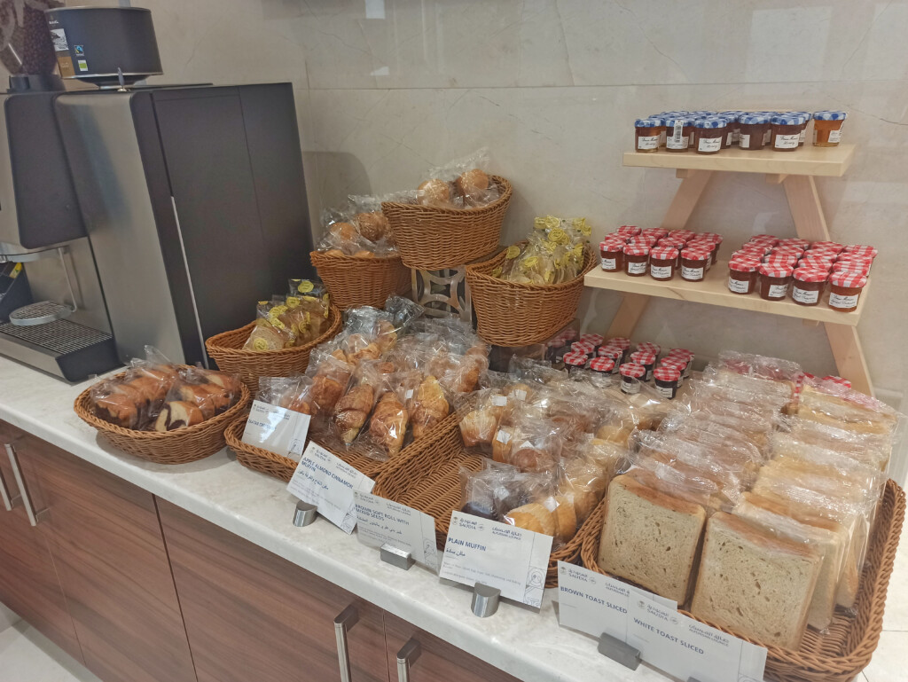 Review: Short-Haul Saudia Business + Riyadh Saudia Alfursan Lounge