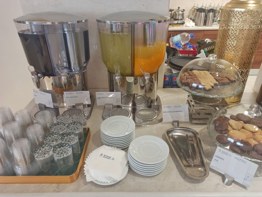 Review: Short-Haul Saudia Business + Riyadh Saudia Alfursan Lounge