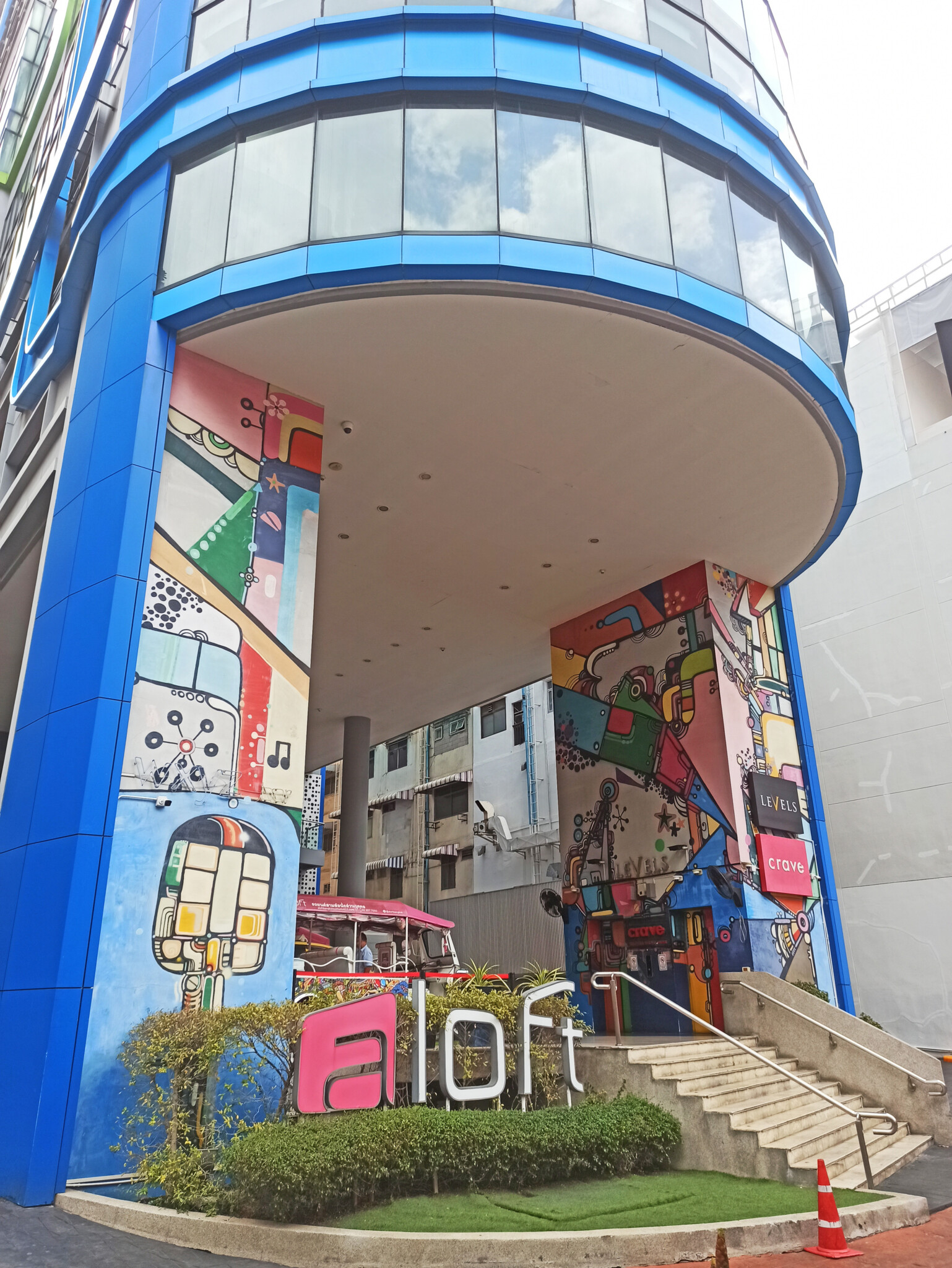 Hotel Review: Aloft Bangkok Sukhumvit 11 - No Work All Travel