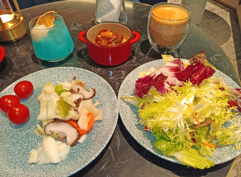 Lounge Review: Kyra Lounge Hong Kong (HKG) - No Work All Travel